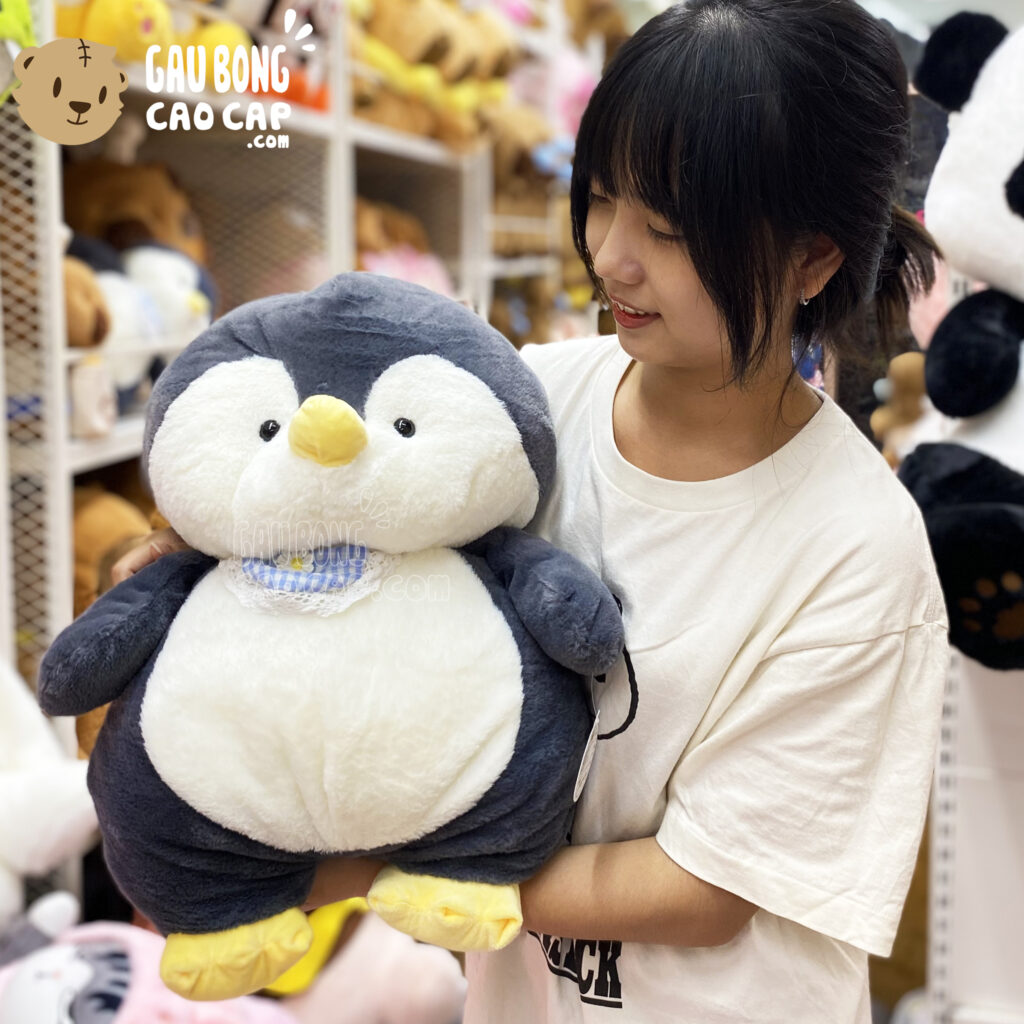 Gấu Bông Chim Cánh Cụt đeo yếm - Shop Chim Cánh Cụt - gaubongcaocap.com